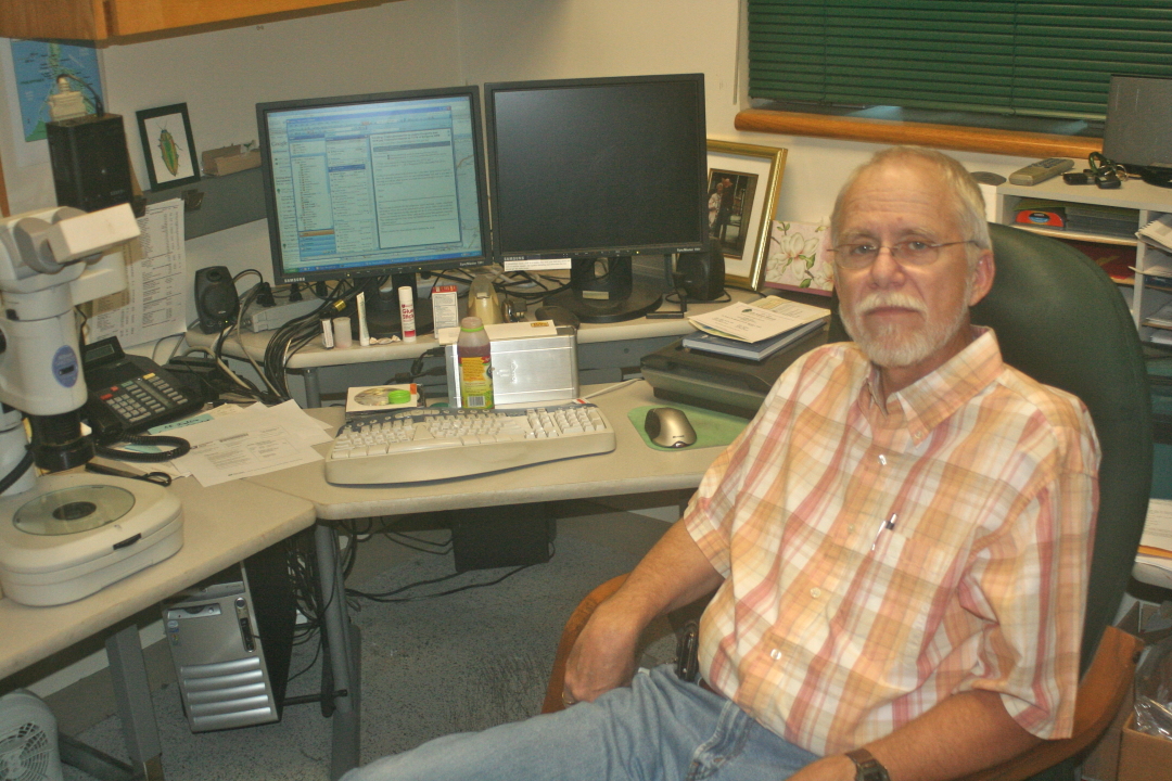 Dr. Charles L. “Chuck” Bellamy—Tribute to a friend | Beetles In The Bush